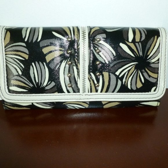 Relic | Bags | Nwt Relic Wallet Checkbook Holder | Poshmark